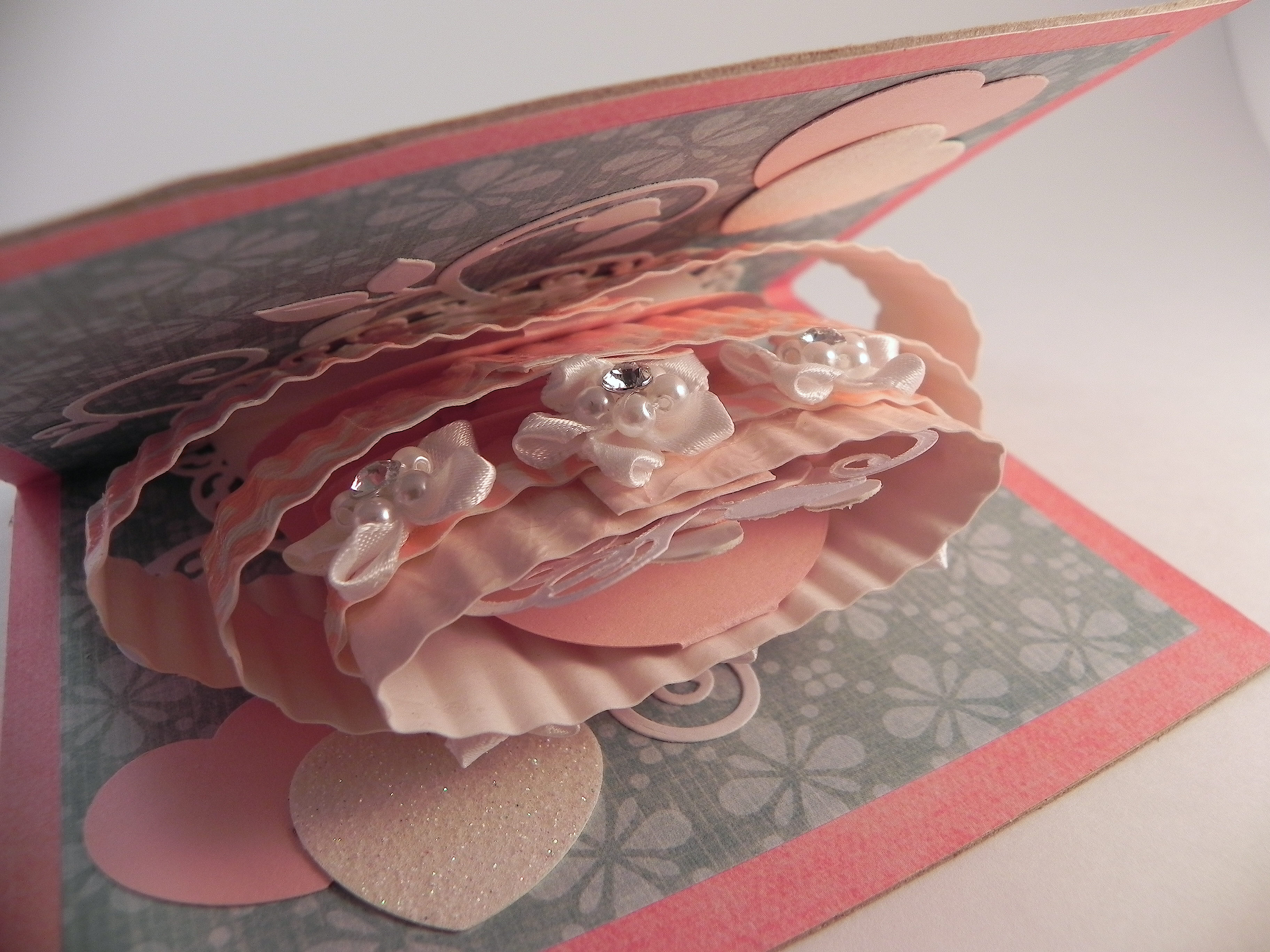 Pop-Up Wedding Cake Card | I Played With Paper Today!